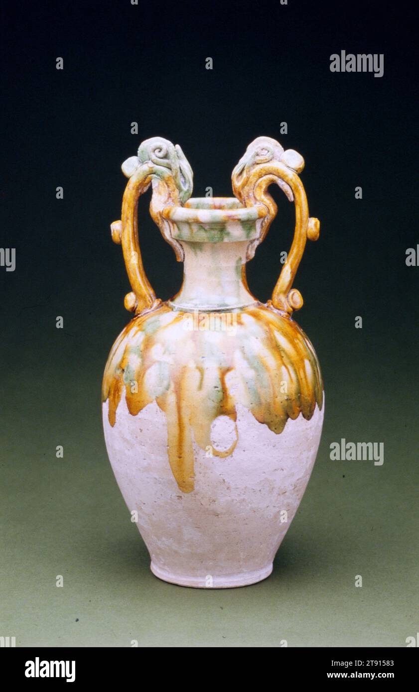 Splashed san cai glazes hi-res stock photography and images - Alamy