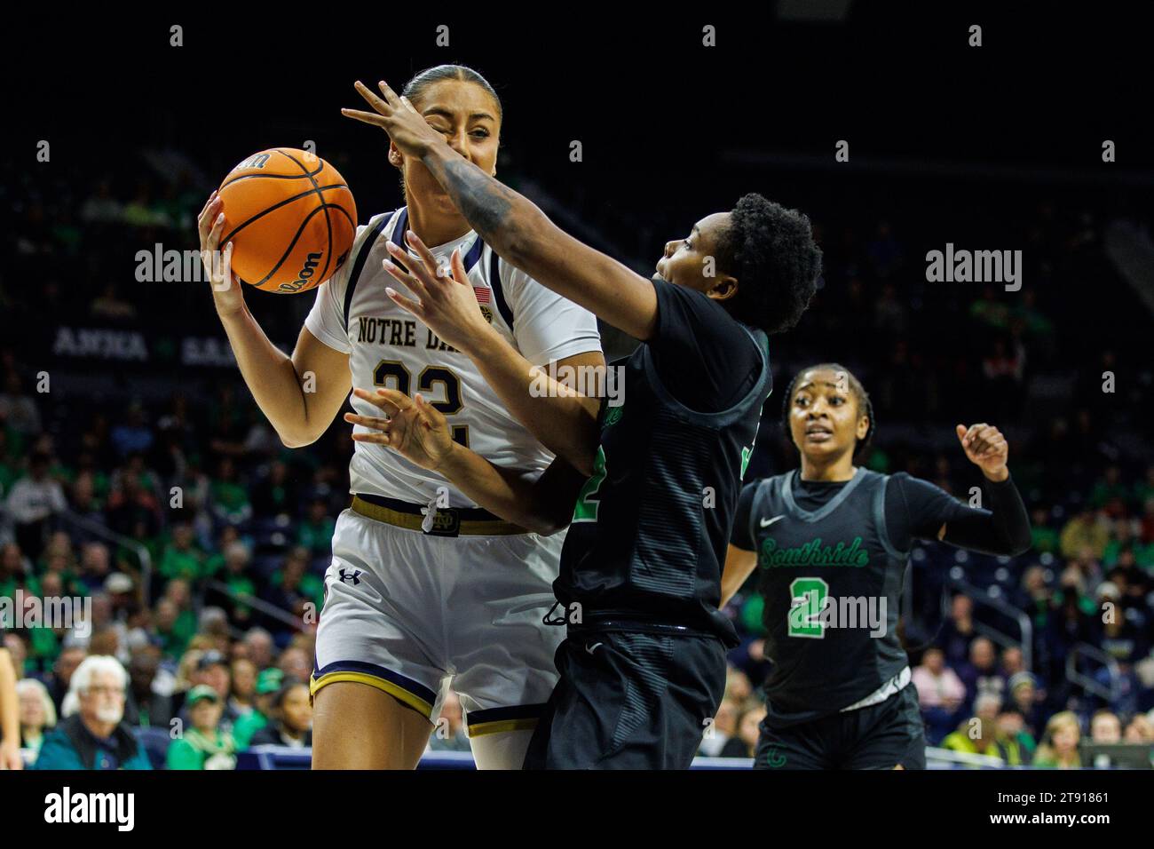 South Bend, Indiana, USA. 21st Nov, 2023. Notre Dame forward Kylee ...