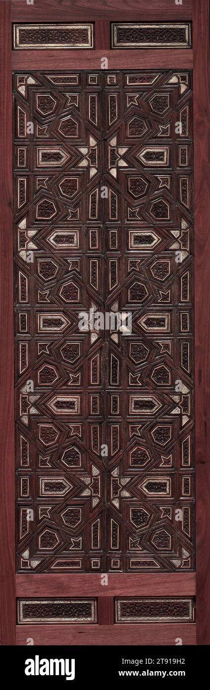 Door geometric hi-res stock photography and images - Alamy