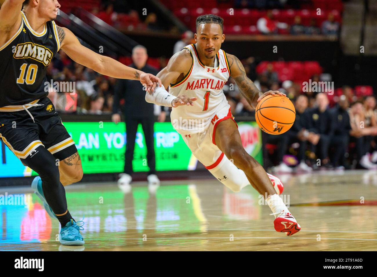 College Park, MD, USA. 21st Nov, 2023. Maryland Terrapins guard Jahmir ...