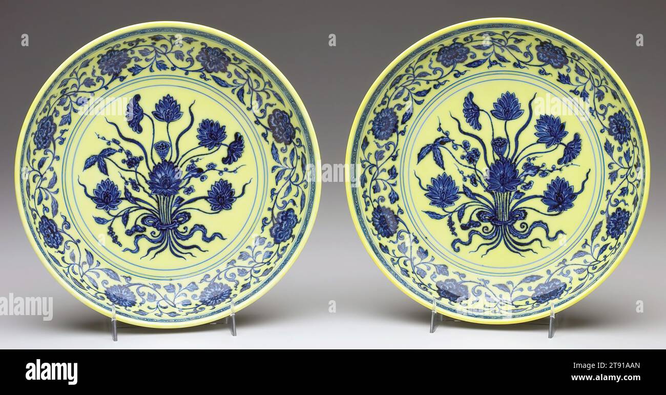 Ching ceramics hi-res stock photography and images - Alamy
