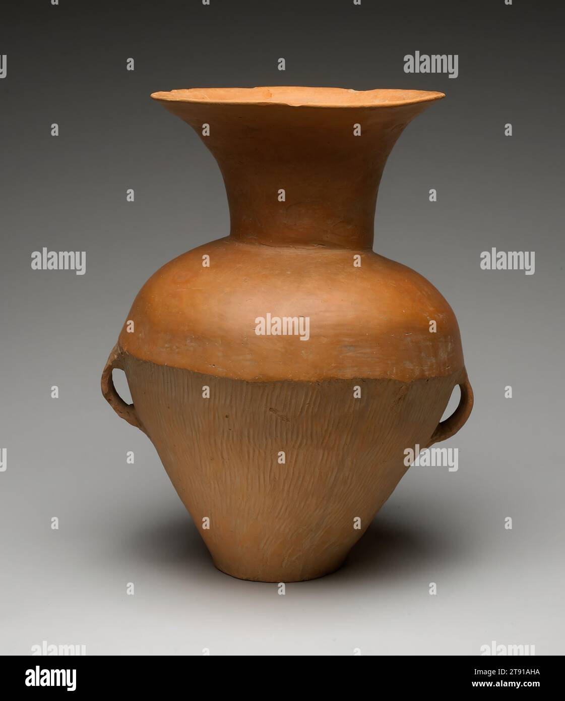 Hand built vessels hi-res stock photography and images - Alamy