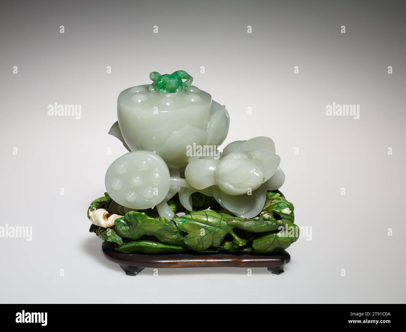 White jade combine harmoniously hi-res stock photography and images - Alamy