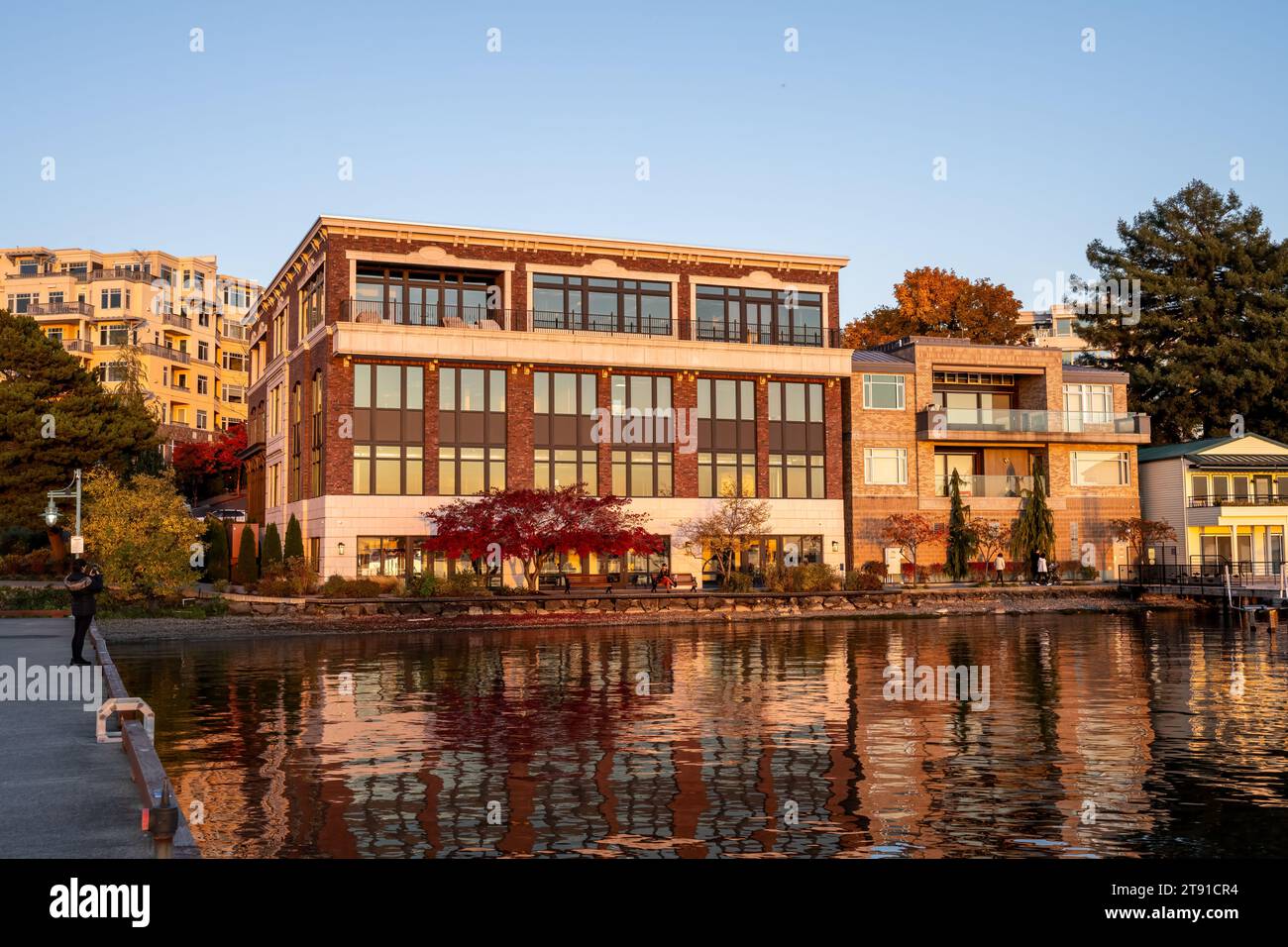 Dock lake washington kirkland hi-res stock photography and images - Alamy