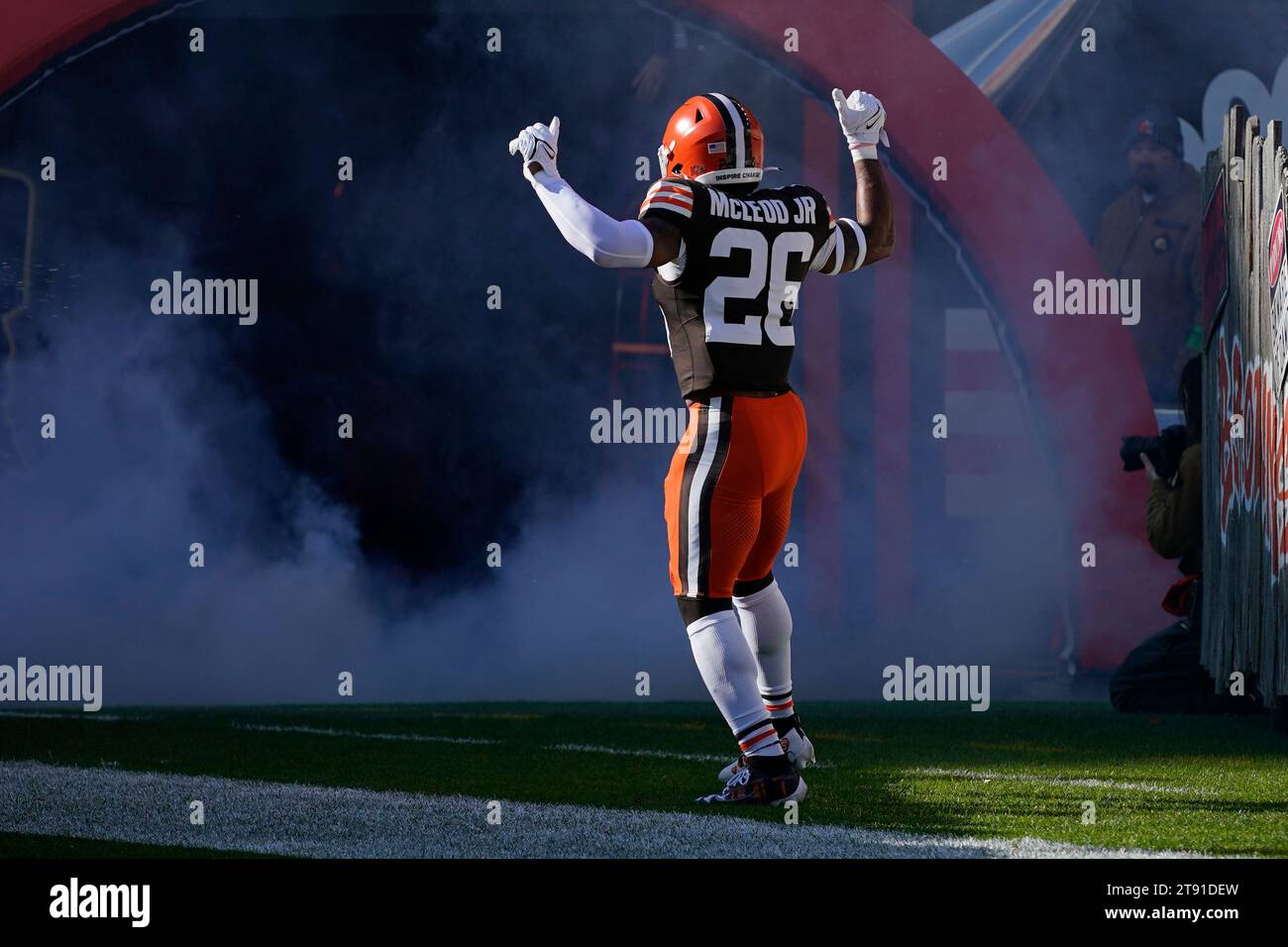 Cleveland Browns safety Rodney McLeod (26) is introduced before an NFL ...