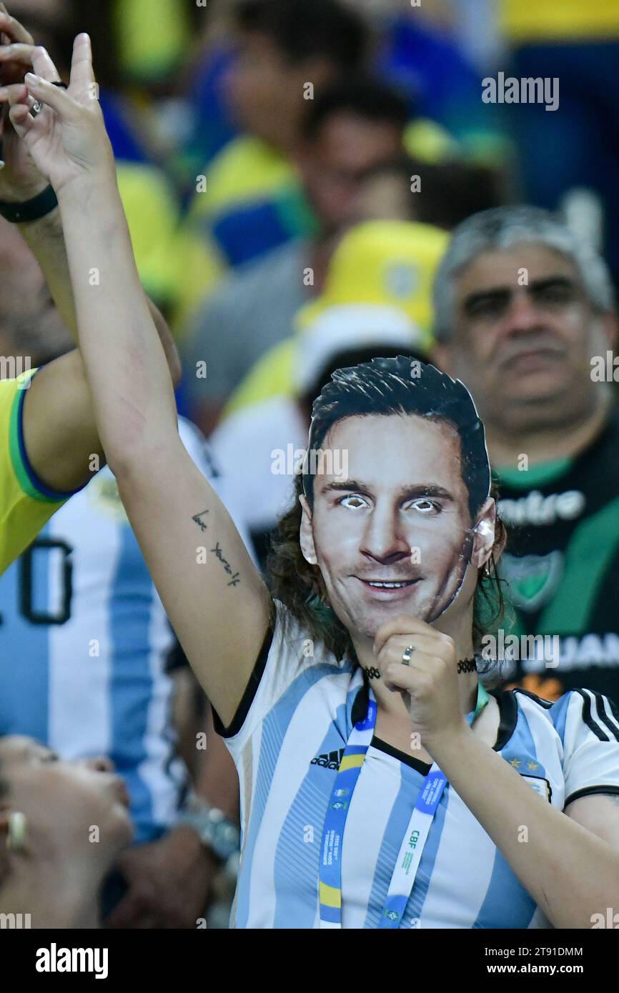 Lionel messi mask hi-res stock photography and images - Alamy