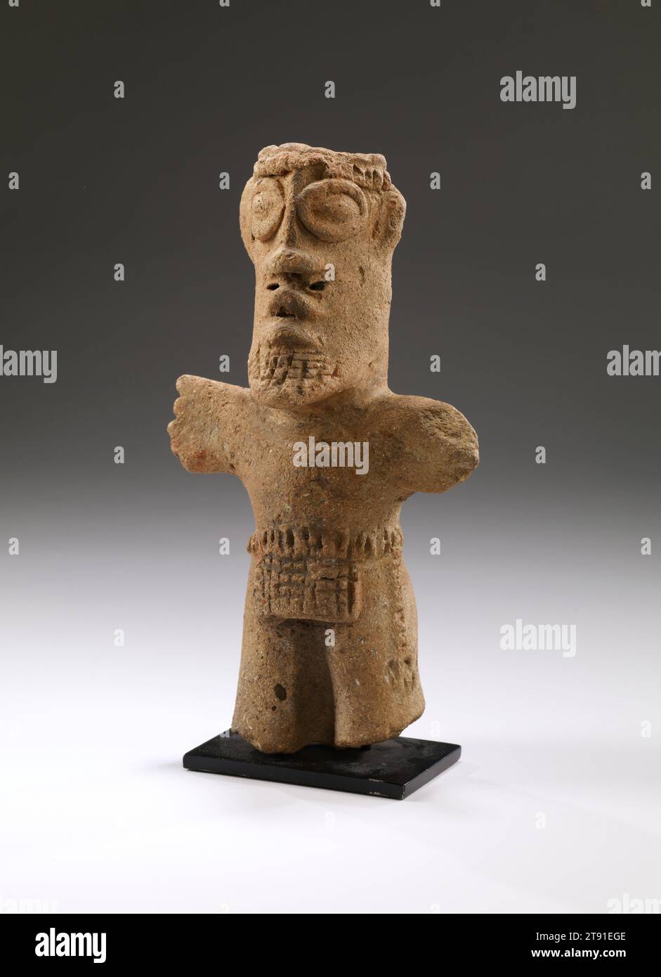 Priest Figure, 15th-18th century, 9-11/16 x 5-1/4 x 3-5/16 in. (24.6 x ...