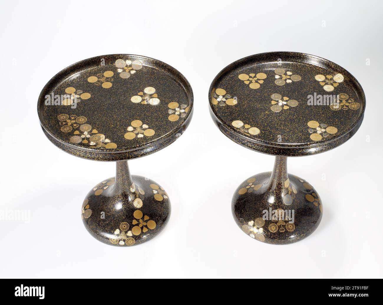 Renowned lacquer artist nagata yu ji hi-res stock photography and ...