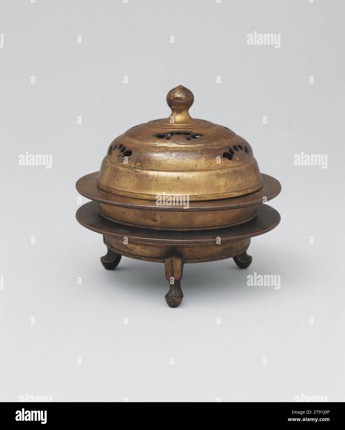 Bottom chamber hi-res stock photography and images - Alamy