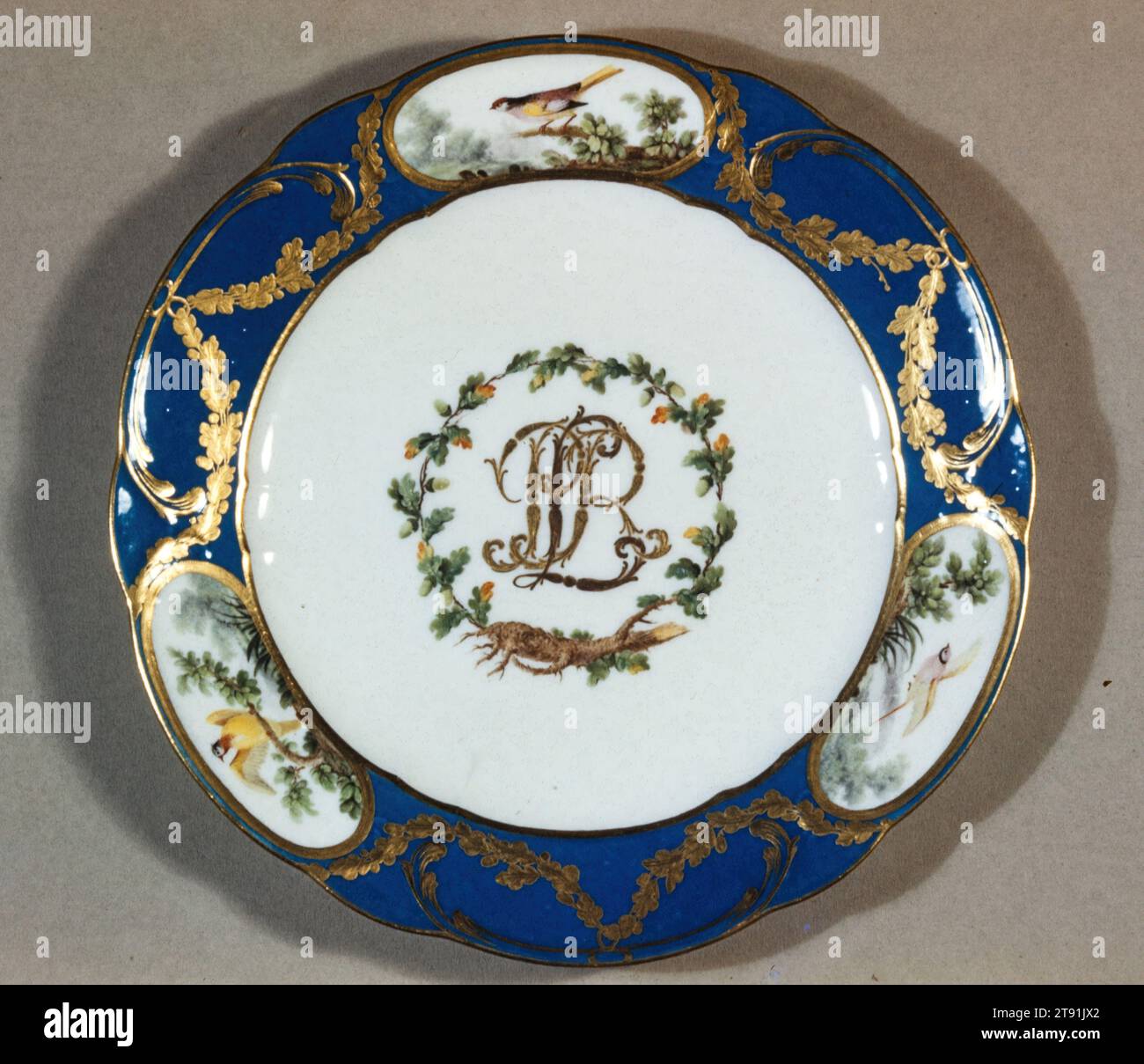 Sevres dinner plates hi-res stock photography and images - Alamy