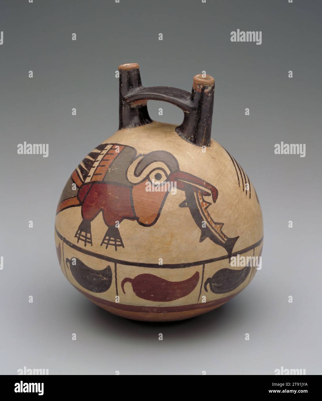 Ancient nazca ceramics hi-res stock photography and images - Alamy