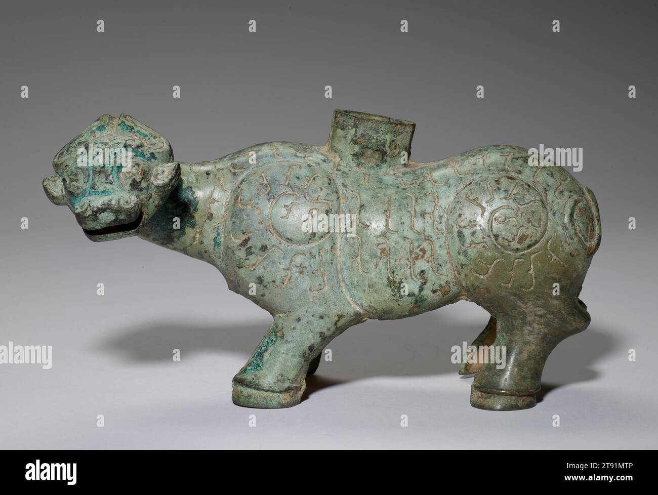 Naturalistic gesture hi-res stock photography and images - Alamy