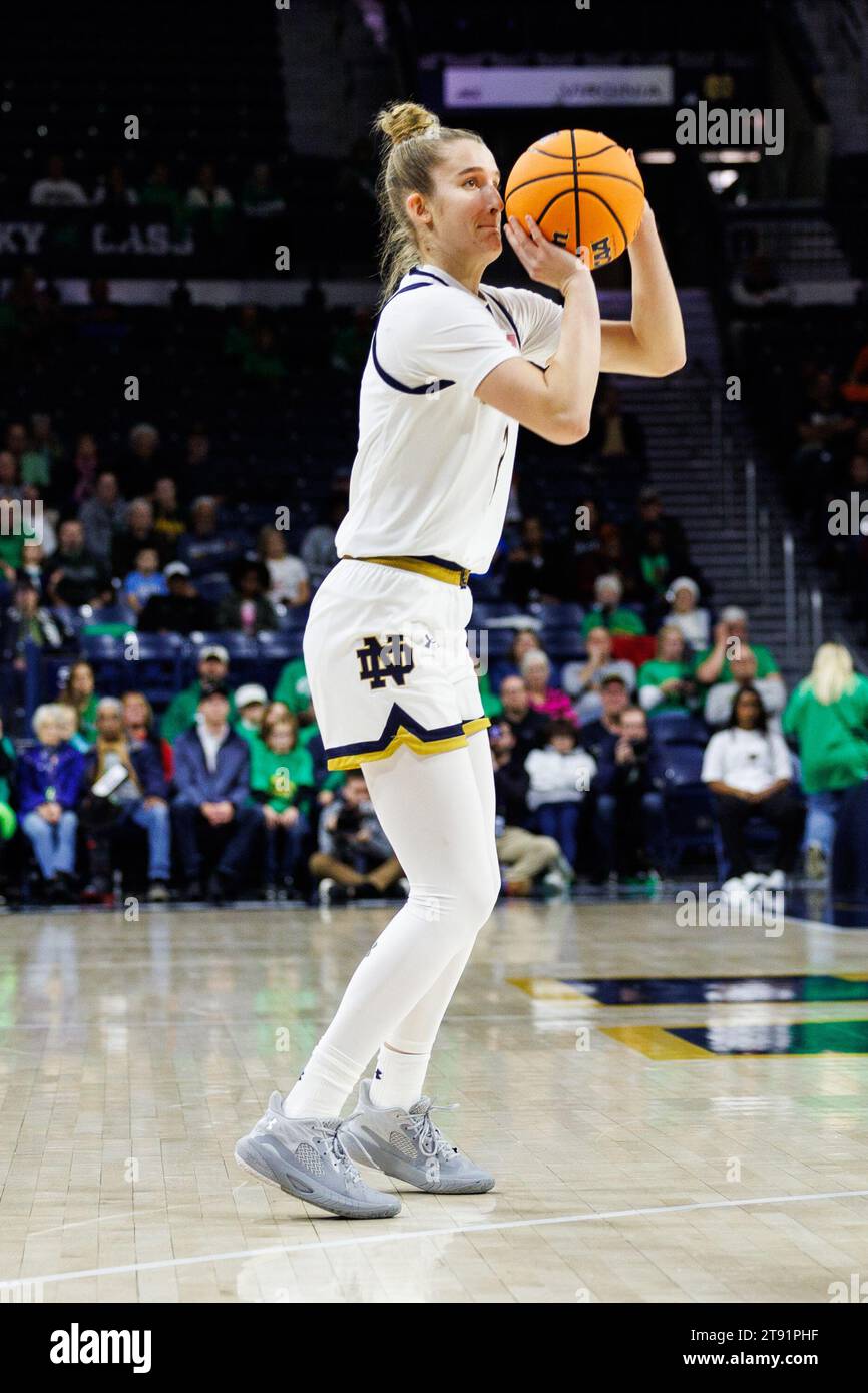 South Bend, Indiana, USA. 21st Nov, 2023. Notre Dame guard Emma Risch ...