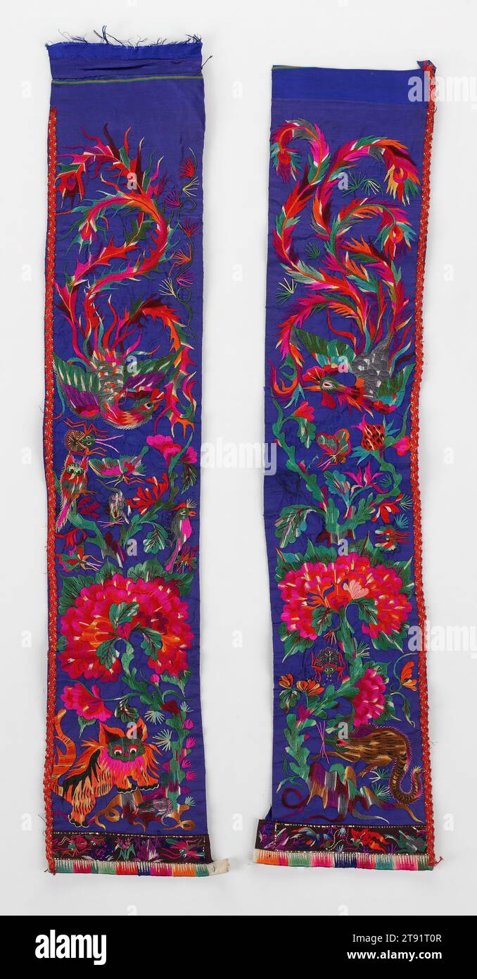 Two embroidered panels hi-res stock photography and images - Alamy
