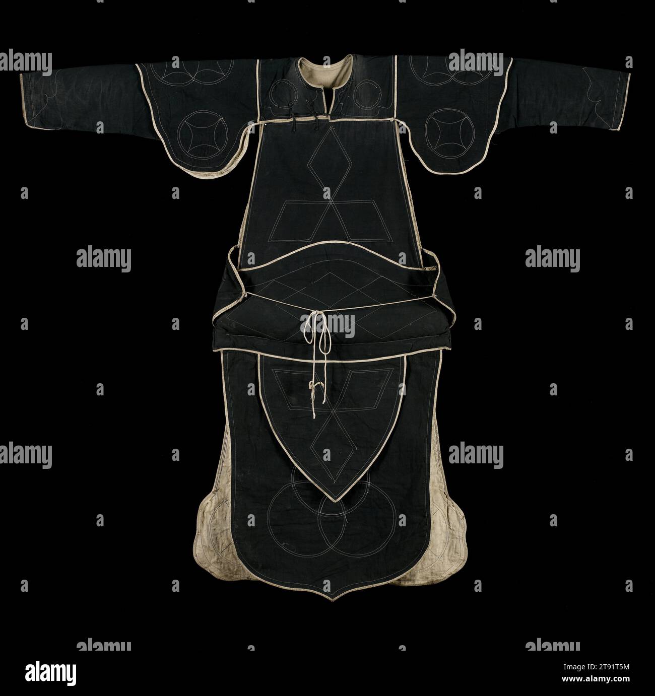 Costume armor hi-res stock photography and images - Alamy