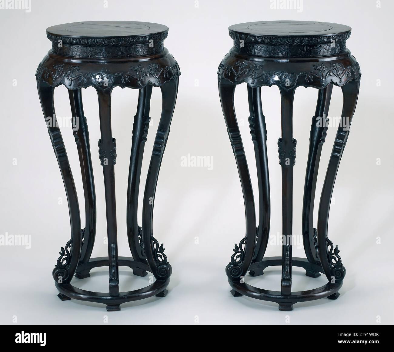 Elegant five legged stands hi-res stock photography and images - Alamy