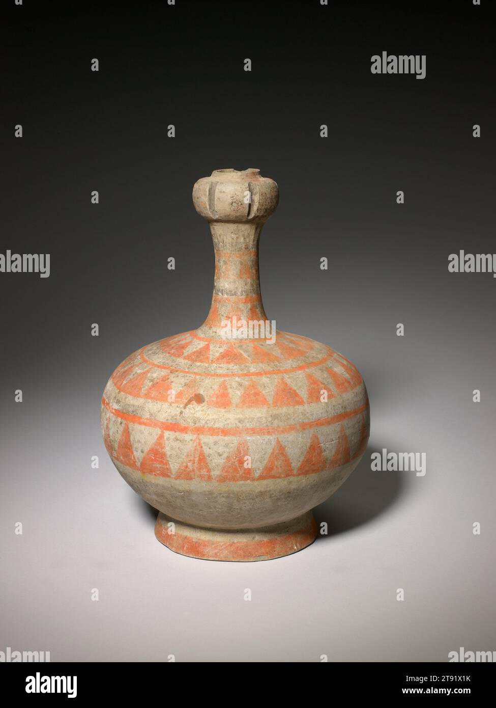 Globular body supports hi-res stock photography and images - Alamy