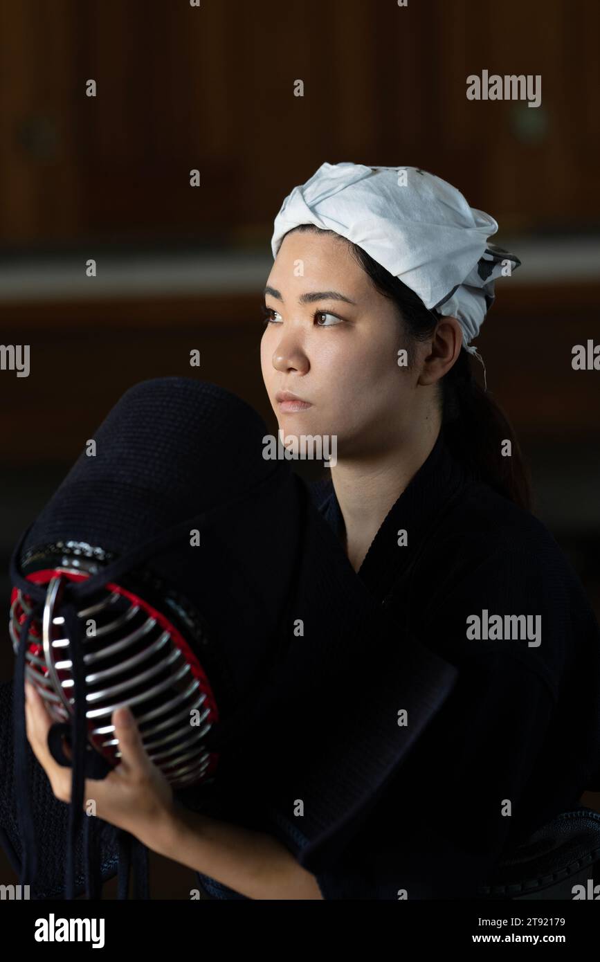 Kendo practice japan mask hi-res stock photography and images - Alamy