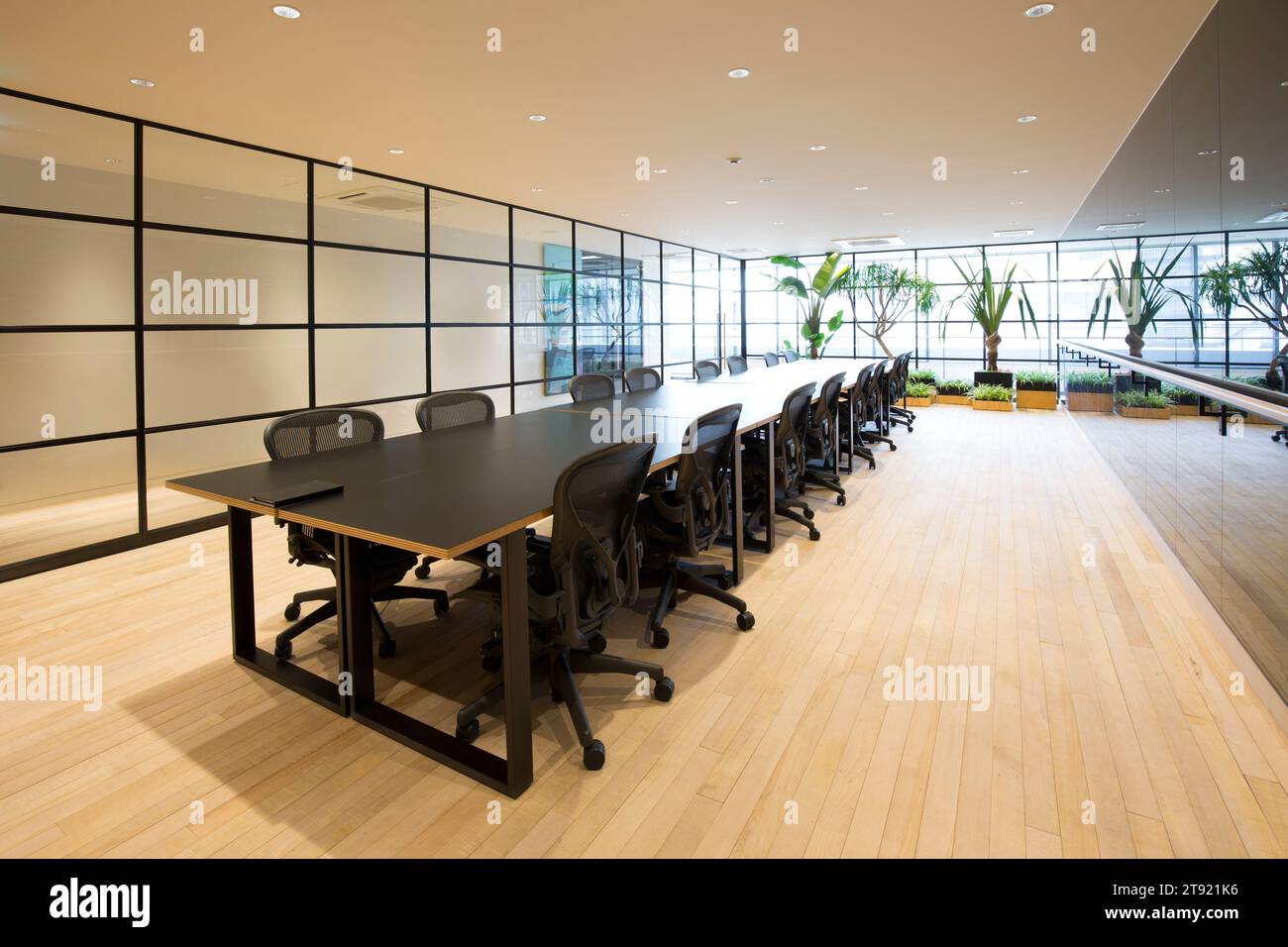 conference room with large windows Stock Photo - Alamy