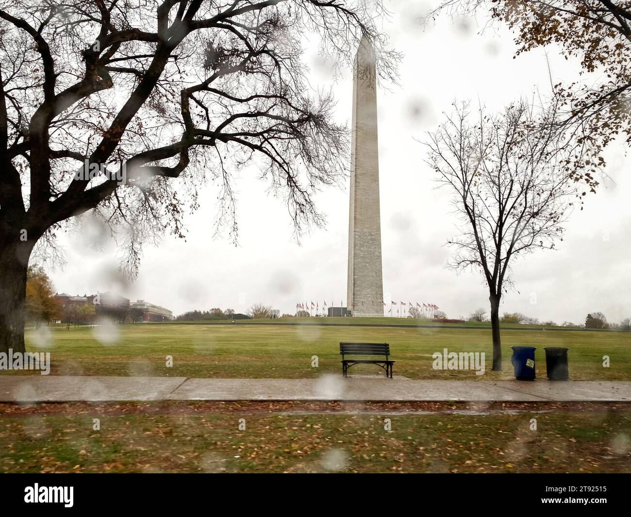 Rain in washington dc hi-res stock photography and images - Alamy