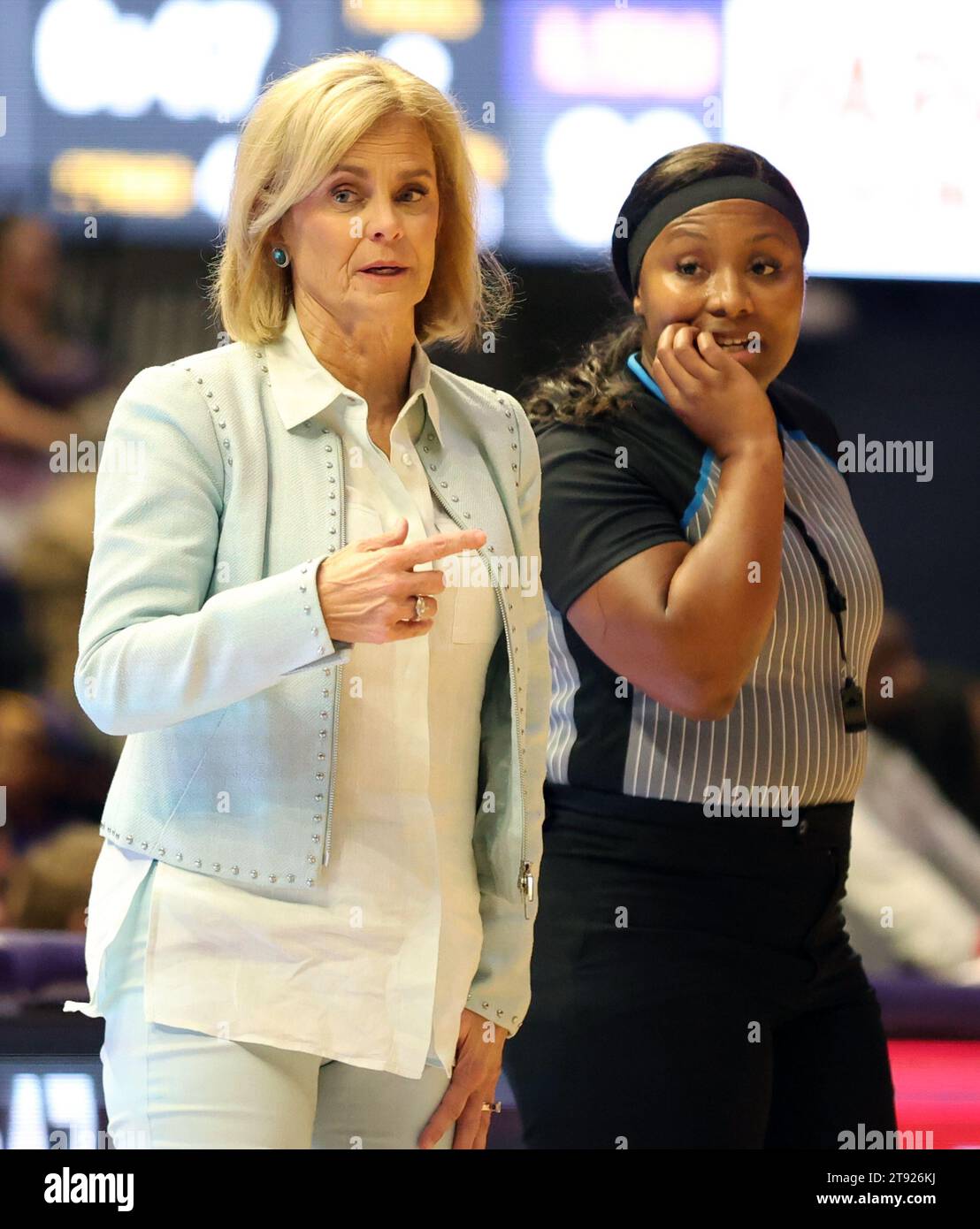 Lady referee hi-res stock photography and images - Alamy