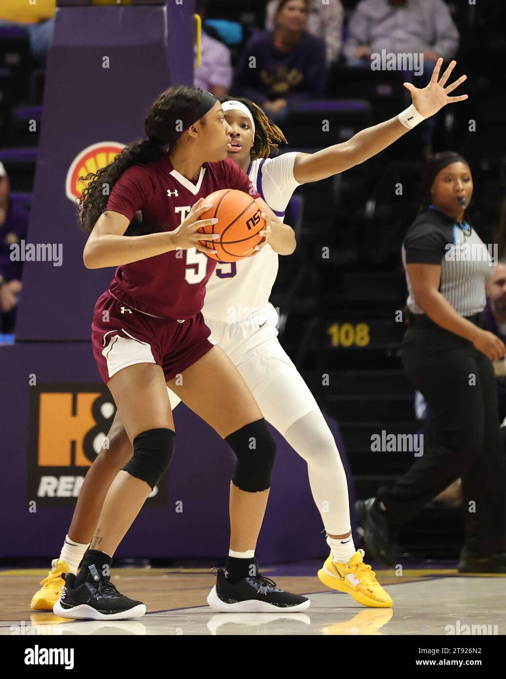 Baton Rouge, USA. 21st Nov, 2023. Texas Southern Lady Tigers forward ...