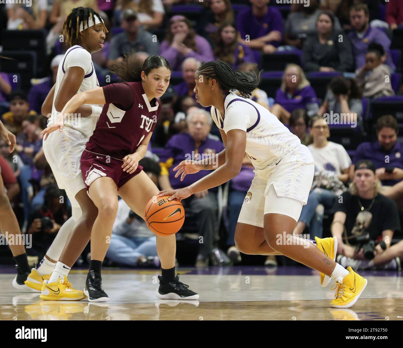 Baton Rouge, USA. 21st Nov, 2023. LSU Lady Tigers forward Sa'Myah Smith ...
