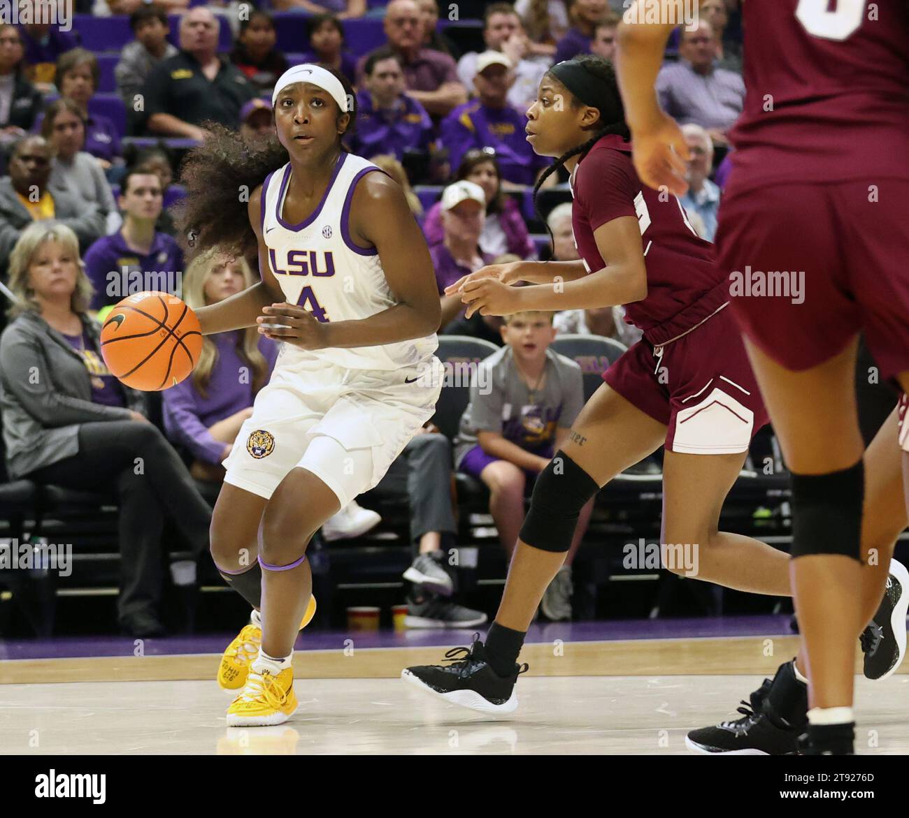 Baton Rouge, USA. 21st Nov, 2023. LSU Lady Tigers guard Flau'jae ...