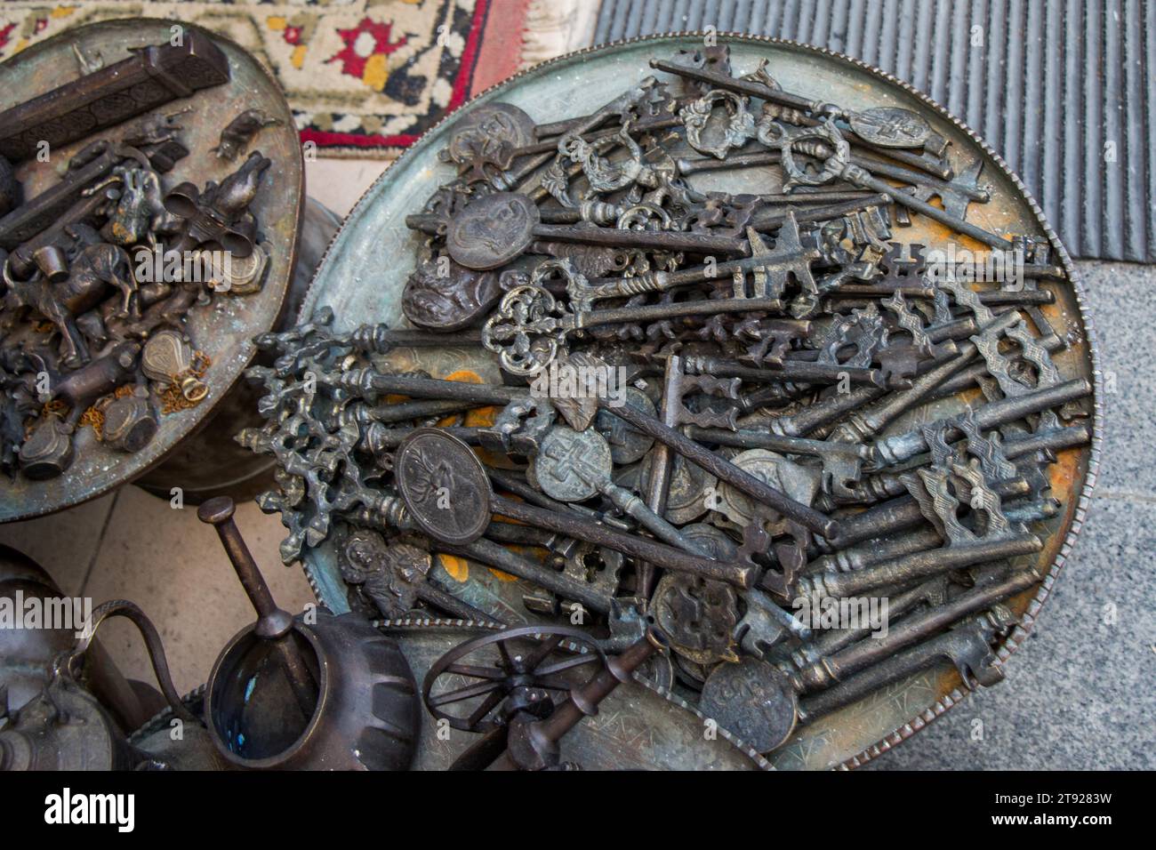 Set of retro styled dark golden color keys Stock Photo - Alamy