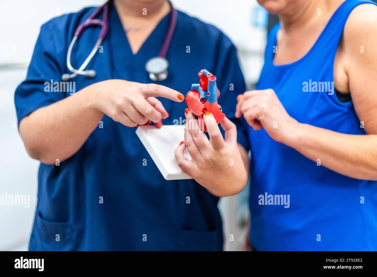Patient conversation hospital hi-res stock photography and images - Alamy