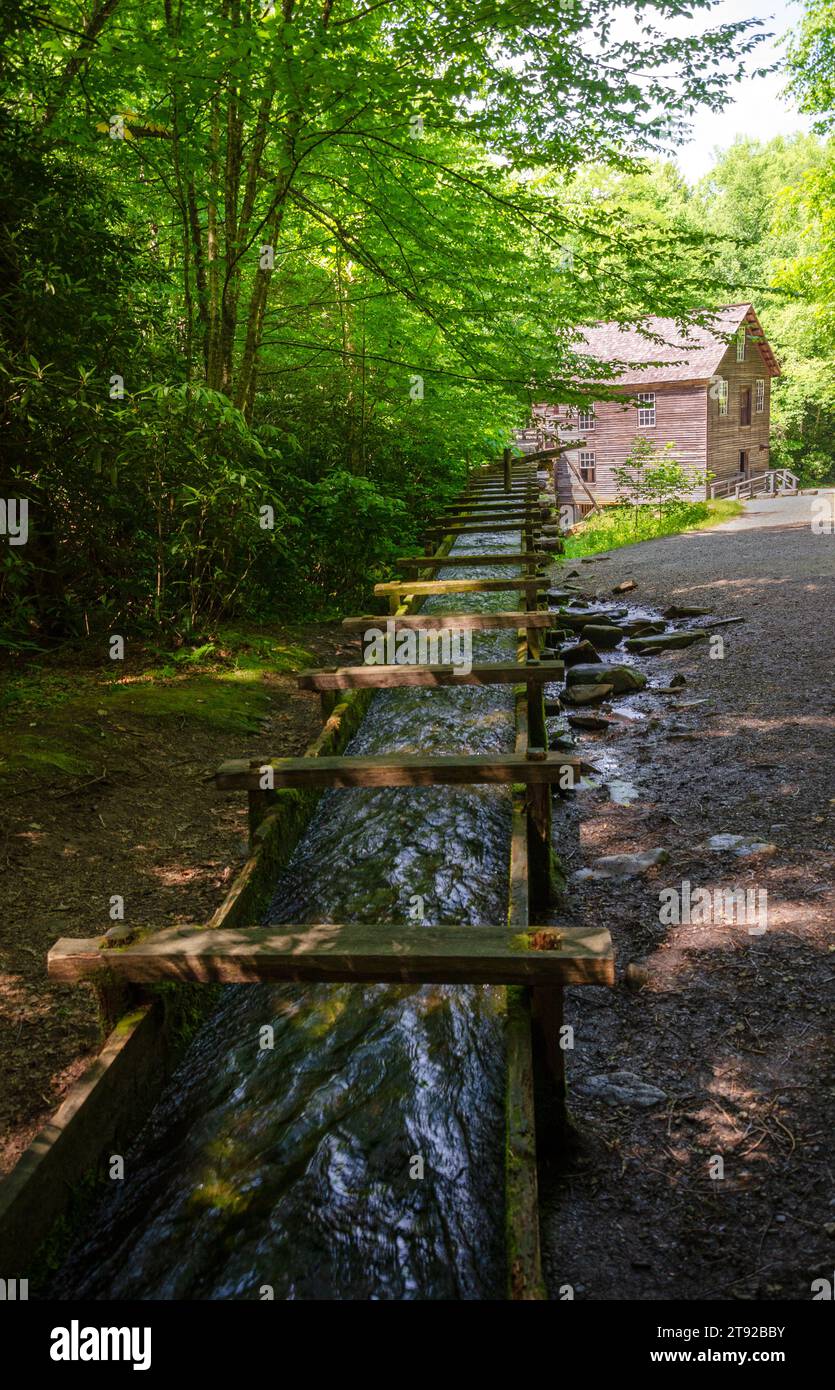 The Mingus Mill in the Smokies, Grist Mill Near Cherokee North Carolina ...
