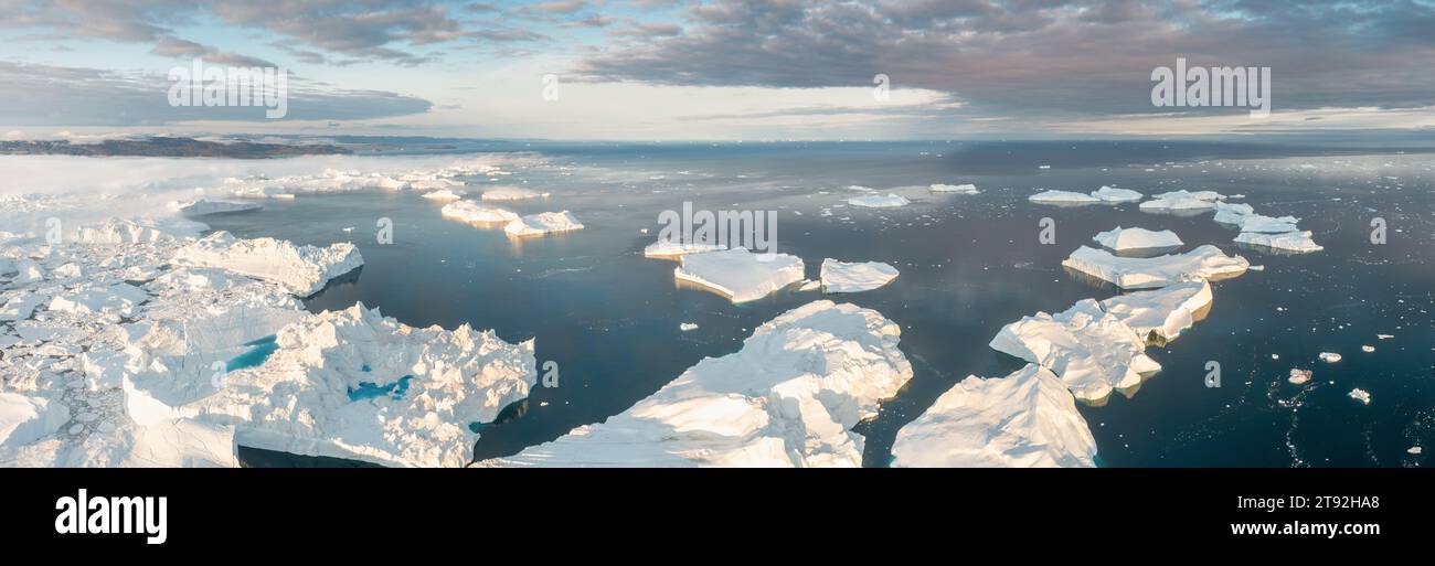 Arctic nature landscape with icebergs in Greenland icefjord with ...