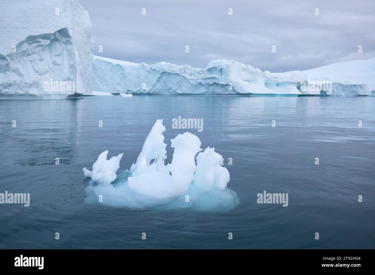 Arctic nature landscape with icebergs in Antarctica with midnight sun ...