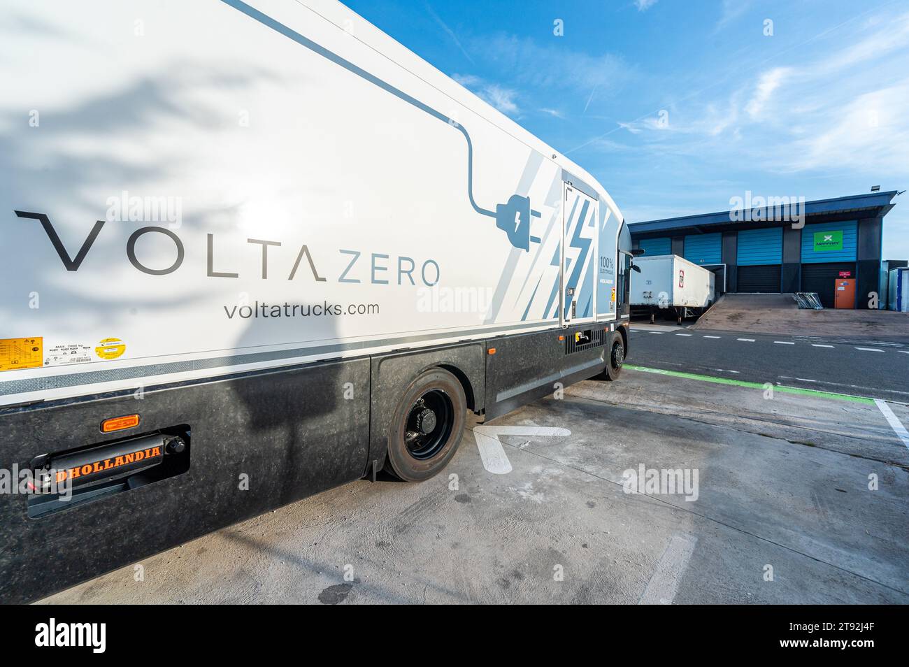 Voltas truck service hi-res stock photography and images - Alamy