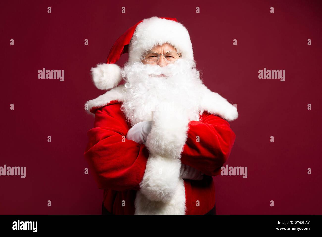 Smiling santa claus hi-res stock photography and images - Alamy
