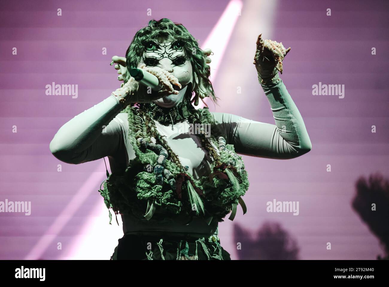 Melanie martinez portals hi-res stock photography and images - Alamy
