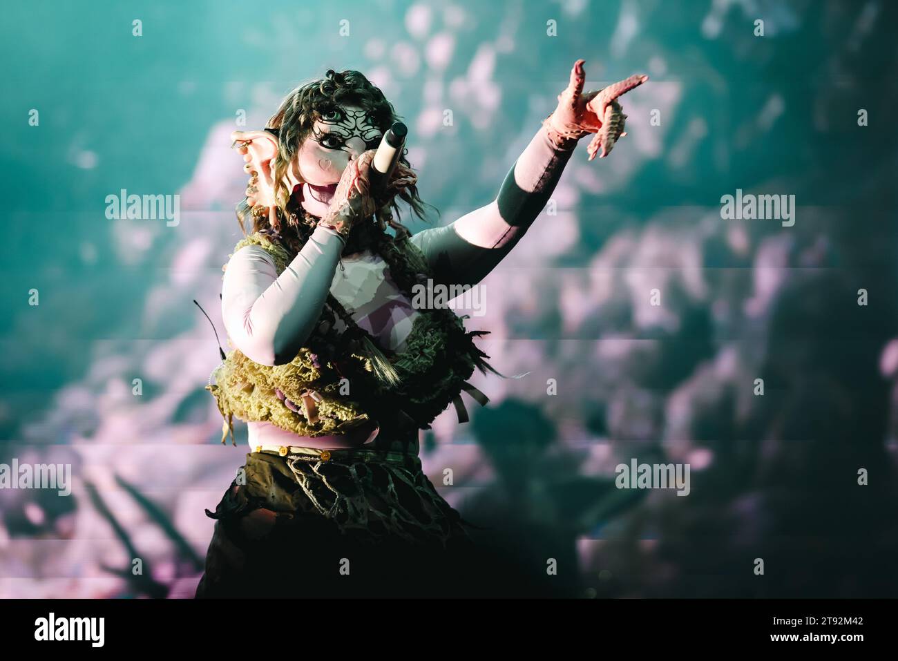 Melanie martinez portals hi-res stock photography and images - Alamy