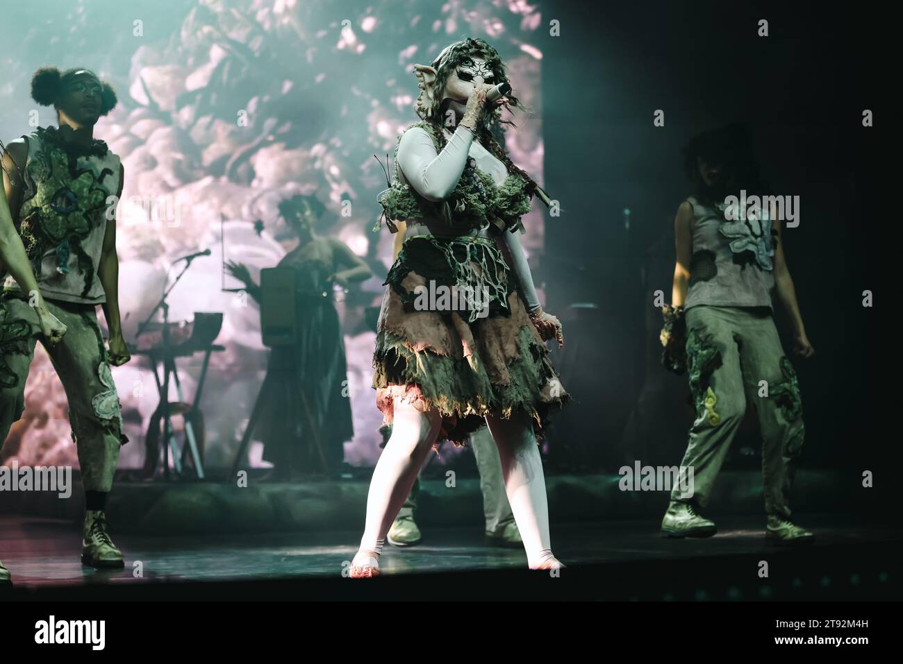 Melanie martinez portals tour hi-res stock photography and images - Alamy