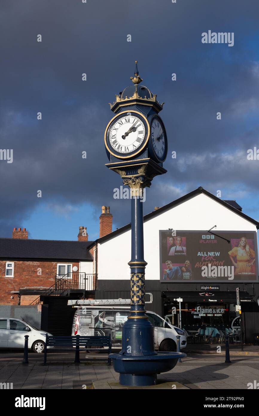 The Clock, Bearwood, Birmingham, West Midlands, England, UK Stock Photo ...