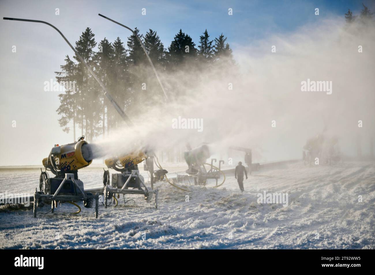 Rain cannons hi-res stock photography and images - Alamy