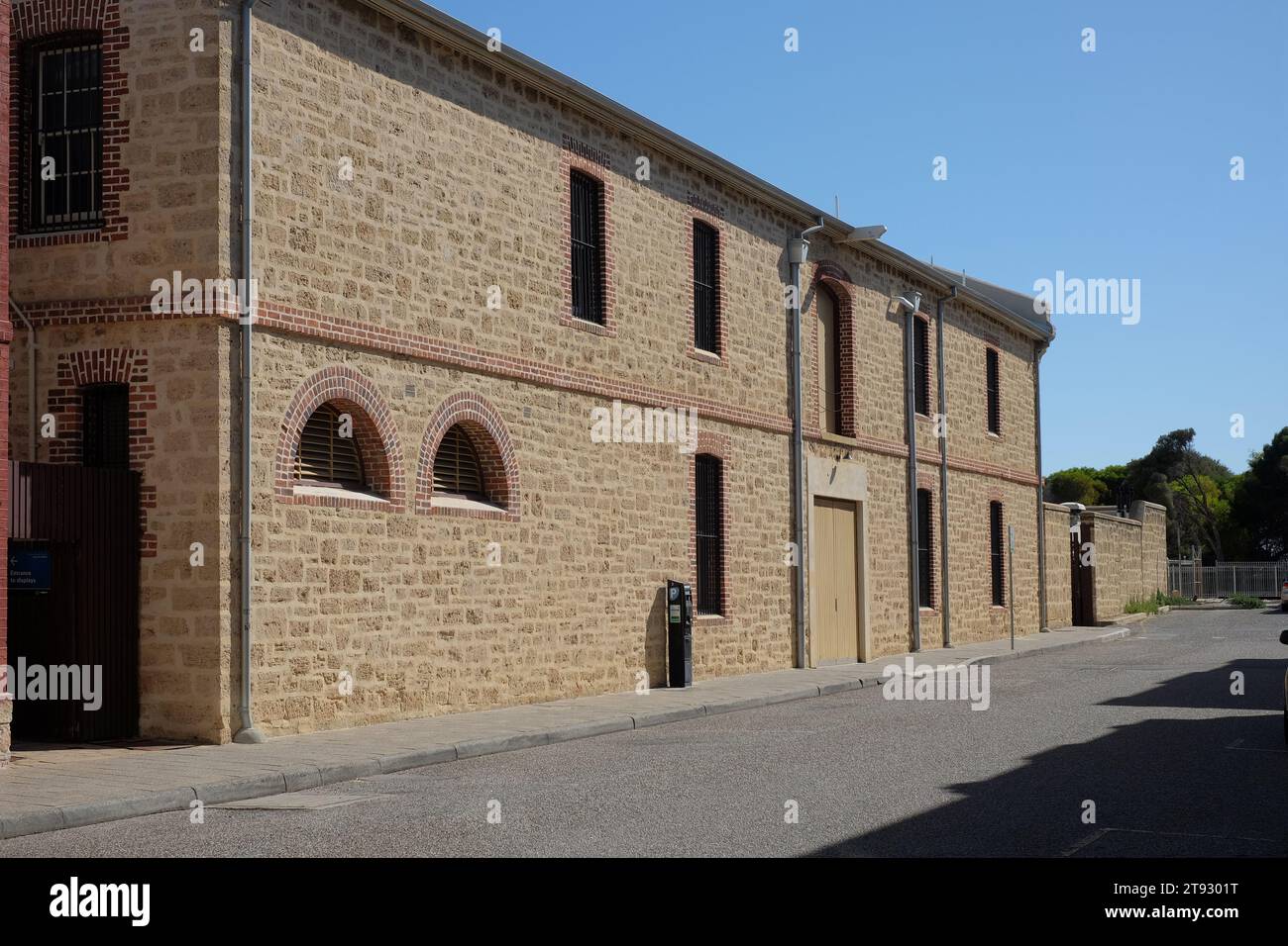 Architectural details of Fremantle's West End: along High Street and ...
