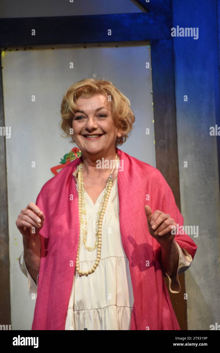 Kultur auf dem hof hi-res stock photography and images - Alamy