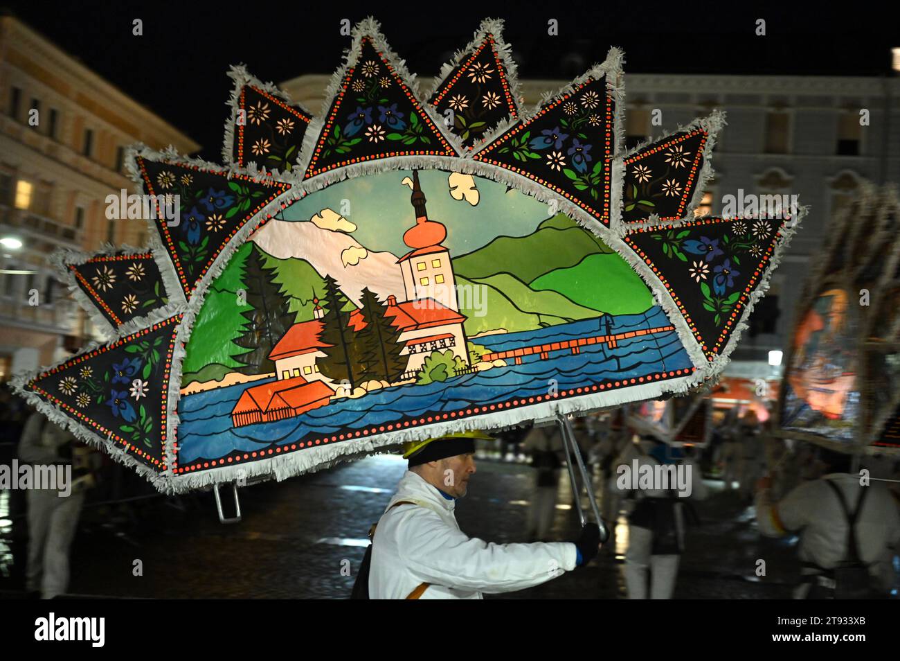 The Glöcklerlauf is an old custom around Lake Traunsee, men and women ...