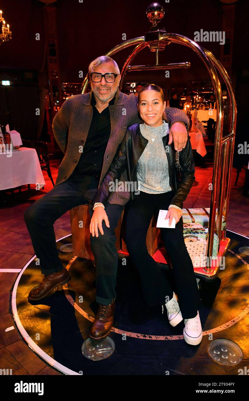 Jimmy Hartwig mit Tochter July bei der VIP-Premiere der Show teatro ...