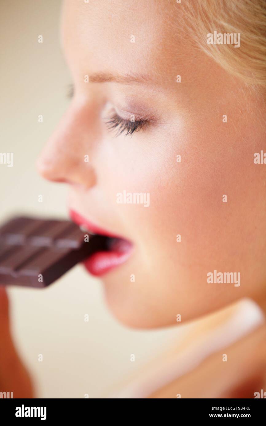 Relief bar hi-res stock photography and images - Alamy