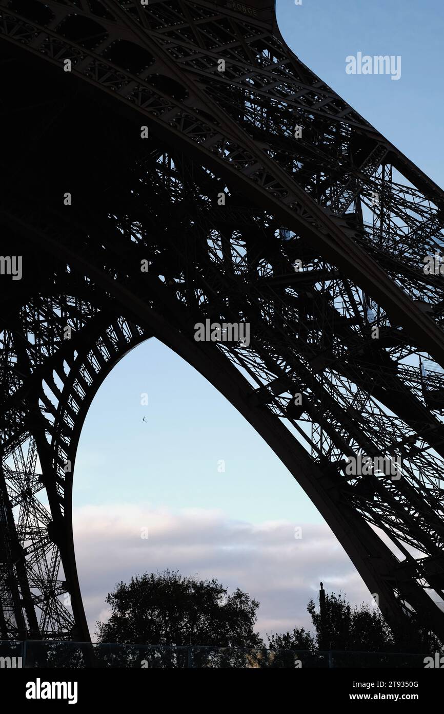 Eiffel Tower leg silhouette against sky Stock Photo - Alamy