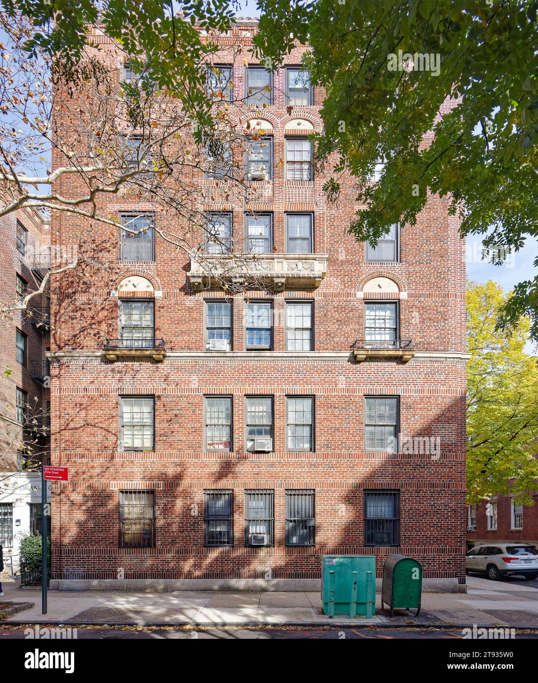 Orange Court, 35 Orange Street, is an Emery Roth-designed apartment ...