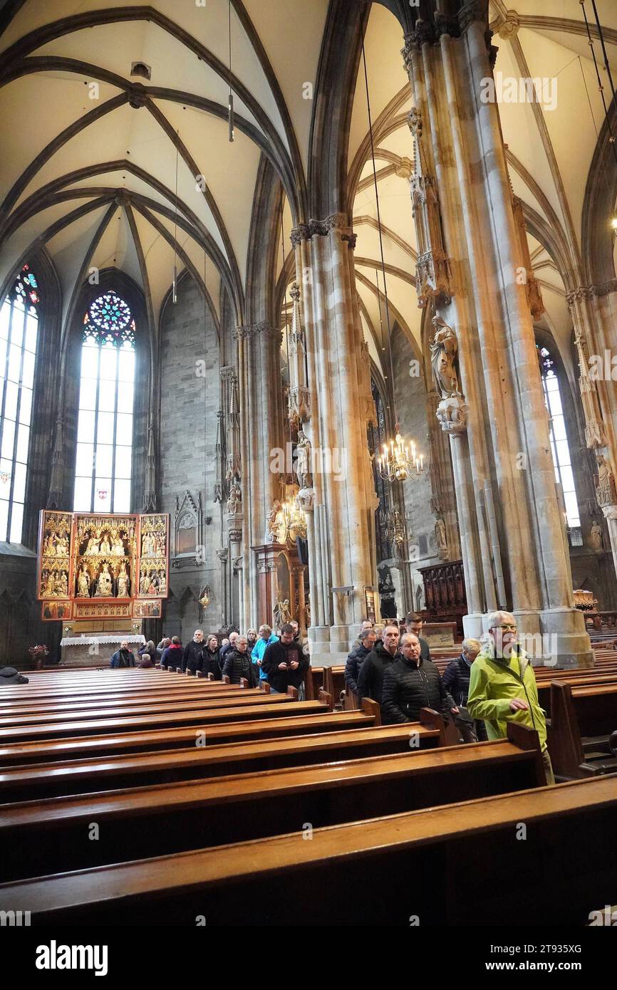Stephansdom Innenansicht - Wien 21.11.2023: Wien *** St. Stephens ...