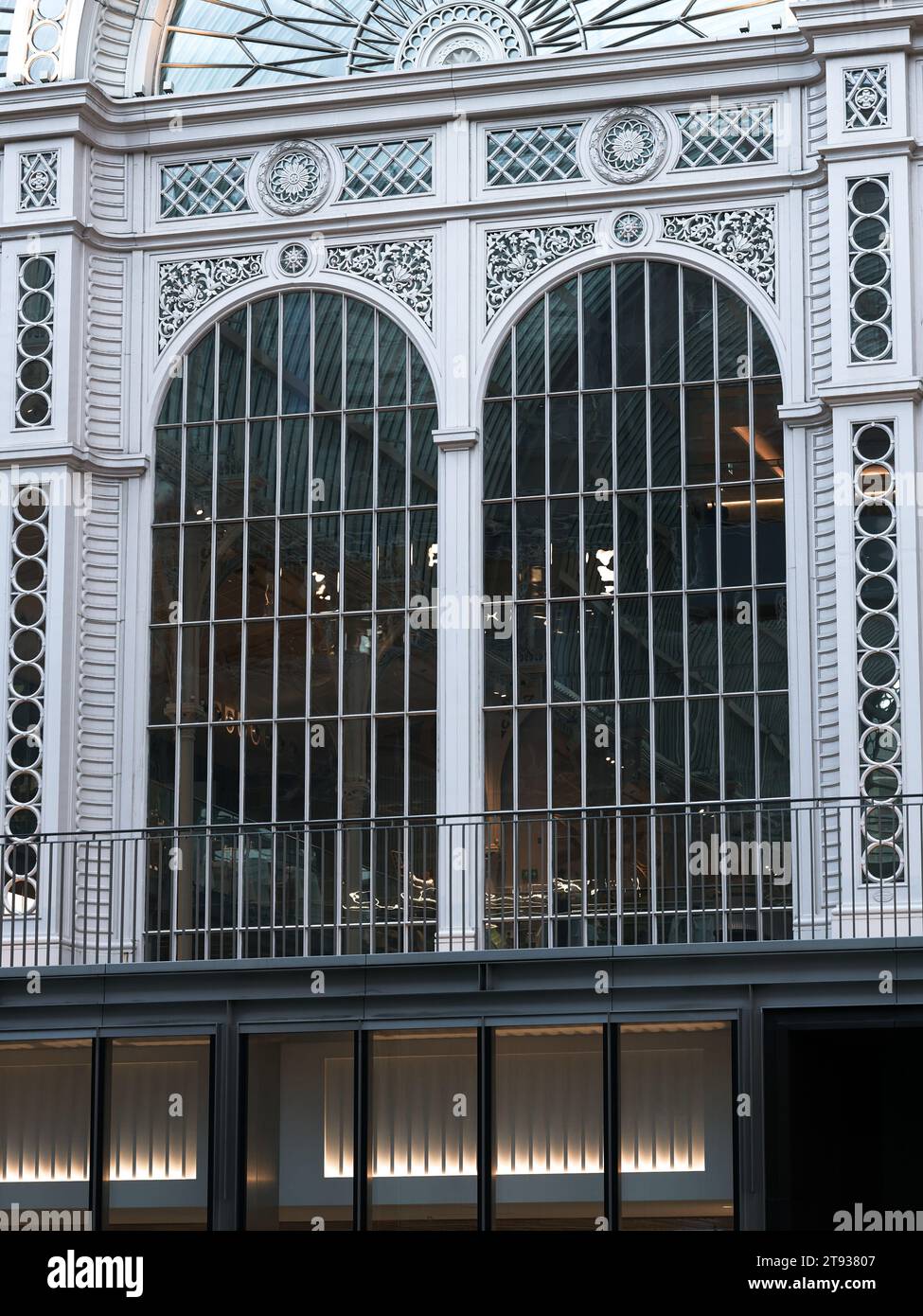 Royal Opera House (ROH), Covent Garden, London, England Stock Photo - Alamy