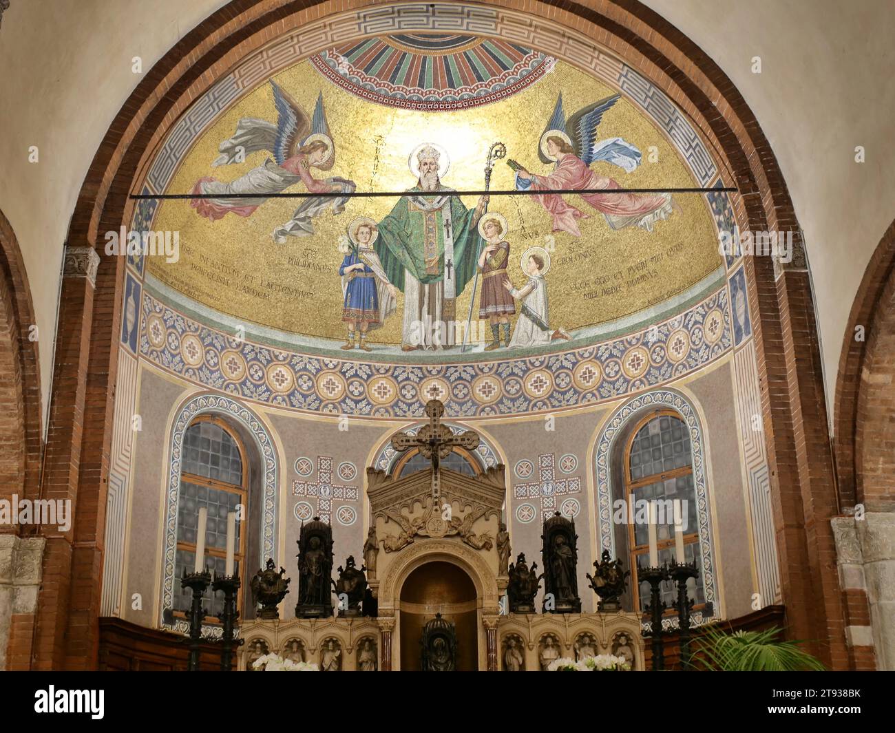 Basilica di san babila hi-res stock photography and images - Alamy